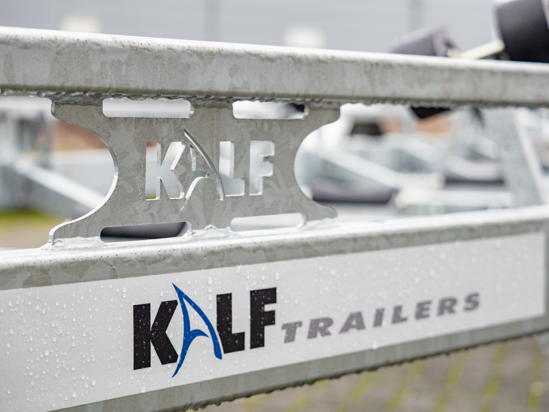 Kalf 3500-83 met geknikte dwarsbalken - Kalf Trailers