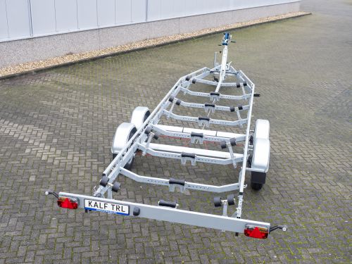 Kalf 3500-83 met geknikte dwarsbalken - Kalf Trailers